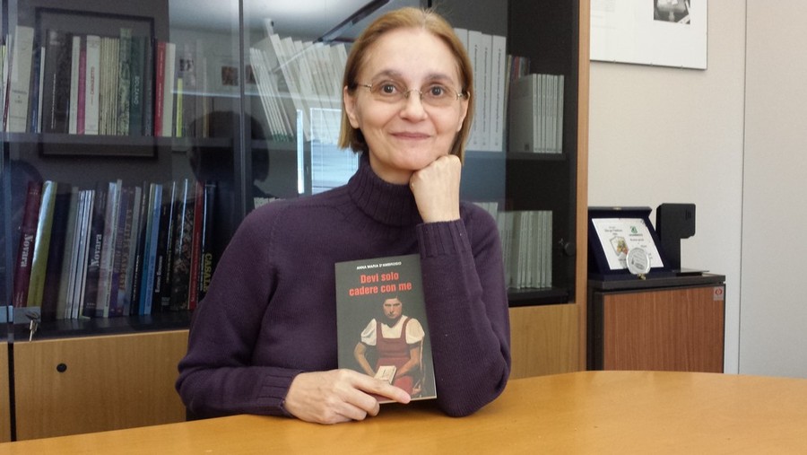 :: Bookteen – Un’ intervista con Anna Maria D’Ambrosio, a cura di ...